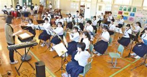 秋の演奏会迫り練習熱帯びる 北羽新報社より速くより正確に心通う紙面づくり