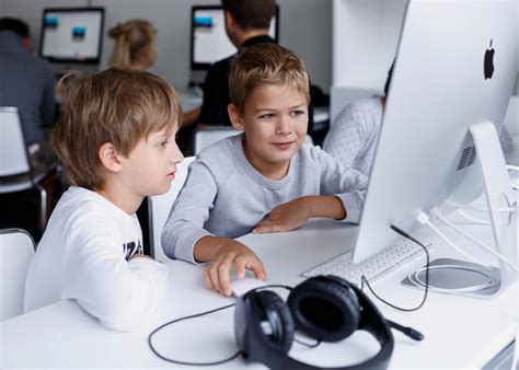 ТОП лучших детских курсов по Scratch программированию на 2025 год