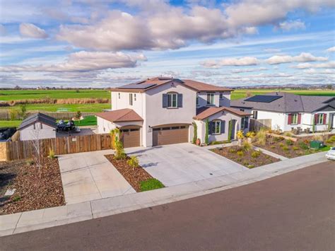 405 Ashwood Way Lincoln Ca 95648 ®