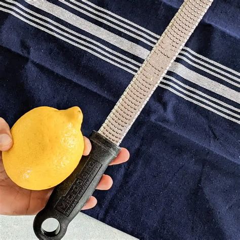 Easy Homemade Hot Lemon Pepper Sauce Recipe Just Maika Cooking