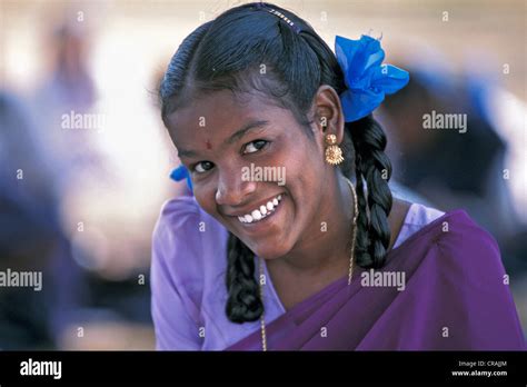 Tamil Nadu Girl Hairstyle Captions Editor