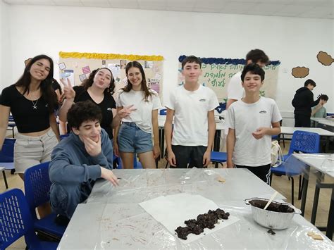 לאחר ביקורם בכיכר החטופים אורט גרינברג קרית טבעון Facebook