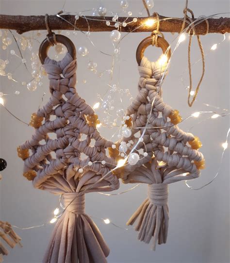 Mini Árvore De Natal Colorida Em Macramê Elo7