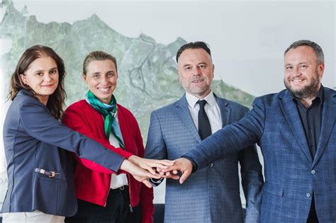 Aleksandra Z Radością Witam W Naszym Gdańskim Zespole Nowych Liderów