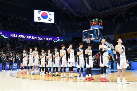 ‘바닥없는 추락 대한민국 농구 Fiba 11월 랭킹 54위로 또 내려앉아올림픽 목표 아직은 ‘꿈이다 Mk스포츠