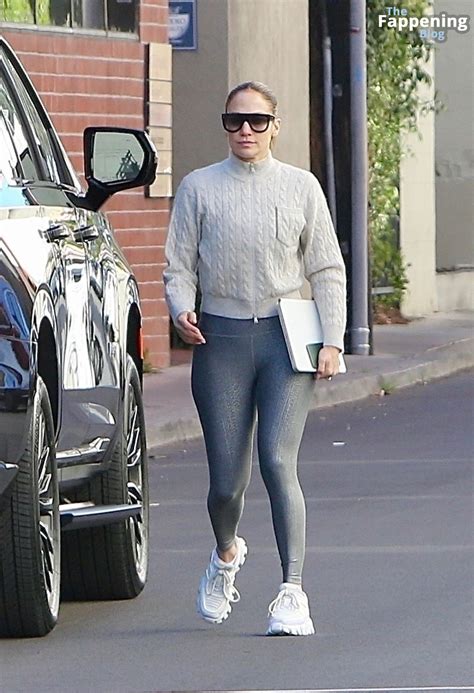 Jennifer Lopez Flaunts Fitness Dedication At Tracy Anderson Gym Post