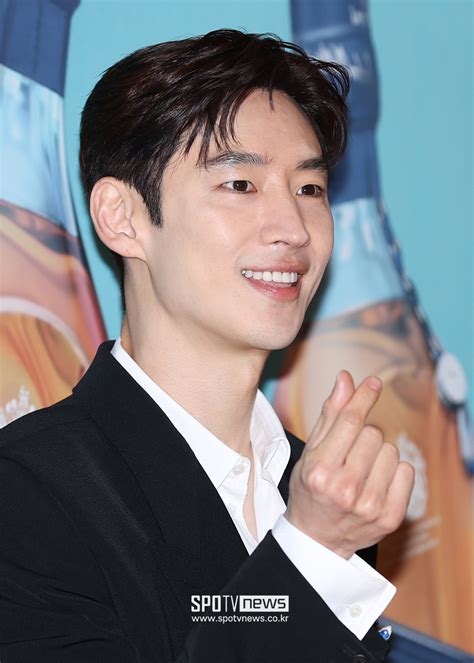 오늘자 이제훈  연예이슈 수다방 네모판