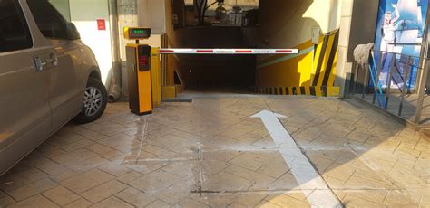 주차자단기 차량번호인식기 등 주차관제시스템을 서울시 양천구 강서구 강서구 화곡동 Xxxx아파트에 설치 시공한 현장 무인주차