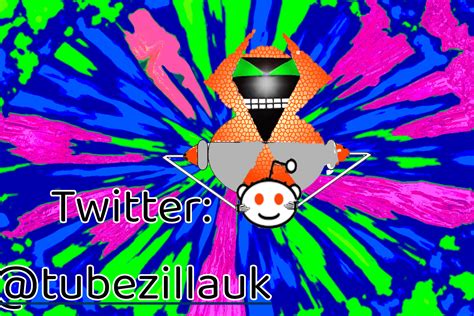 Fractal Robot Featuring Snoo R Nft