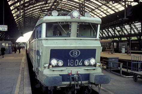 Mehrsystemlok BR 1800 der SNCB mit dem TEE "Parsifal" in Köln Hbf, ca ...