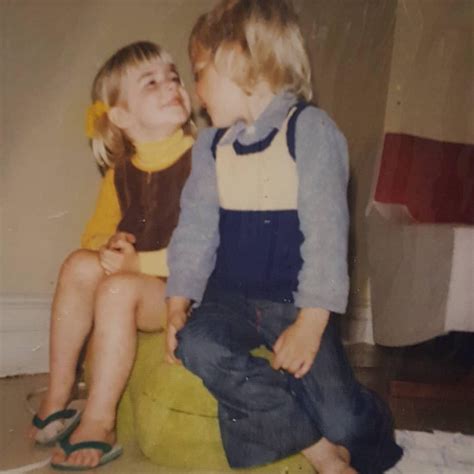 My Mum And Her Cousin In The 70s Roldschoolcool