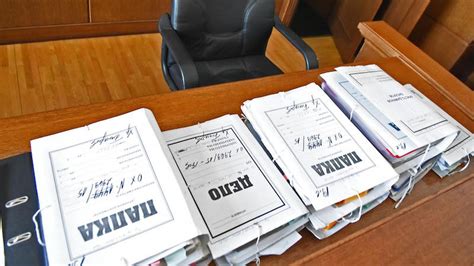 Отложиха делото за Дупнишката популярна каса заради самоубийството на подсъдимия Новини бг