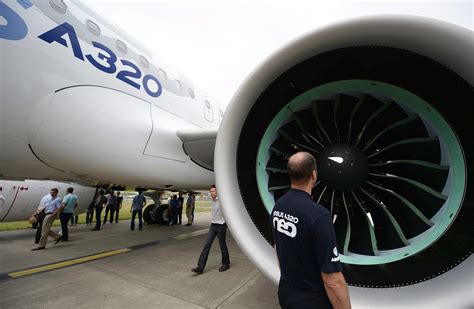 Airbus To Deliver A320neo Jets With Improved Engines Wsj