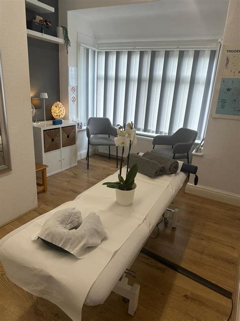 Massage Therapy At Phoenix Physiotherapy In Bolton