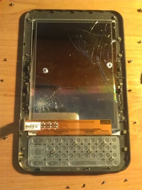 Diy Replacing Broken Screen In Kindle Keyboard Tomszom Com