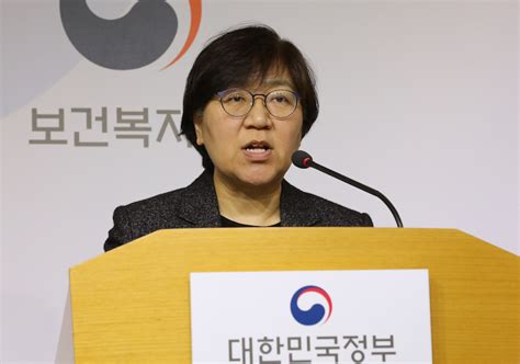 코로나19 확진자 급증 컨트롤타워 질병관리본부 응원 물결 민중의소리