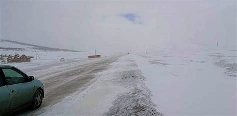 Хүчтэй цасан болон шороон шуурга шуурна E Mn