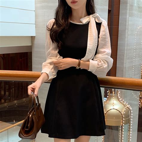 아뜨랑스 리본포인트 사이드 리본 셔링 퍼프 하객 블라우스 쉬폰블라우스 데이트룩데일리룩마실룩출근룩하객룩상견례룩 Bs7451