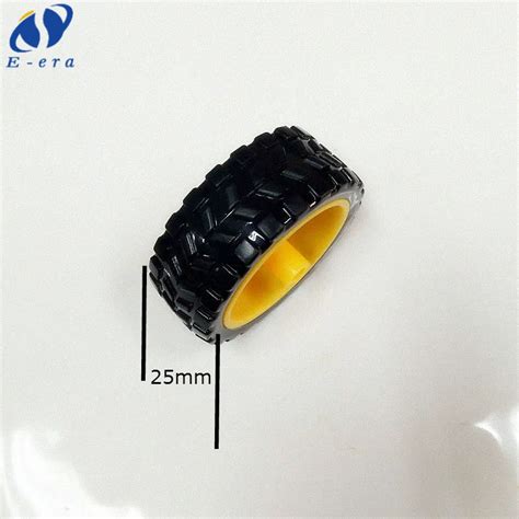 Tt 모터 타이어 고무 바퀴 스마트 자동차 Dc 기어 모터 작은 타이어 장난감 바퀴 Diy 부품 메이커 교육 키트