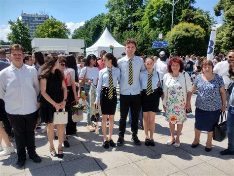 ЕГИВ Езикова гимназия “Иван Вазов”