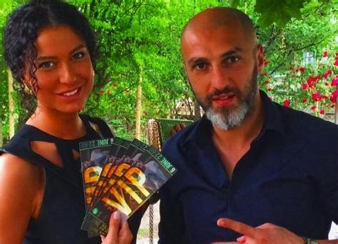 ასეთ სახლში ცხოვრობენ სალომე ღვინიაშვილი და ზურა ხიზანიშვილი ვიდეო