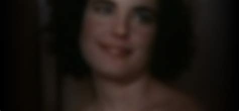 Elizabeth Mcgovern Nude Naked Pics And Sex Scenes At Mr Skin