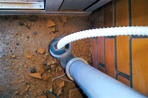 Как вывести дренаж кондиционера в канализацию особенности подключения и распространенные ошибки