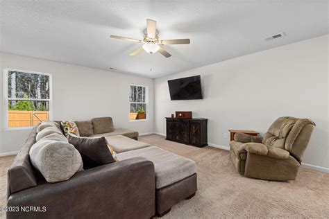 105 Bounding Ln Youngsville Nc 27596 Mls 100416945