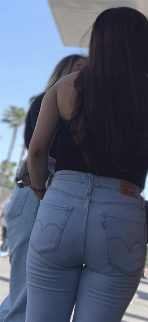 Busty Bubble Butt Latina Tight Jeans Forum