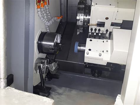 Jyn 42 Cnc Lathe With Gantry Loader Jarng Yeong Enterprise Co Ltd