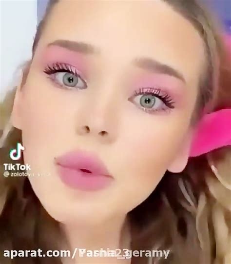 ورونیکا کپی به شرت فالو کردن