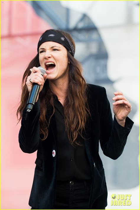 Photo Kesha Dares Trump To Grab Her Pussy At Womens March Photo Just Jared