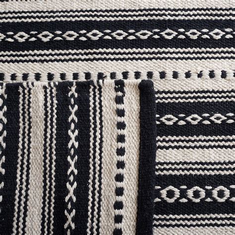 Safavieh Montauk 726 Blackivory Bohemian 5ft X 8ft Medium Rectangle