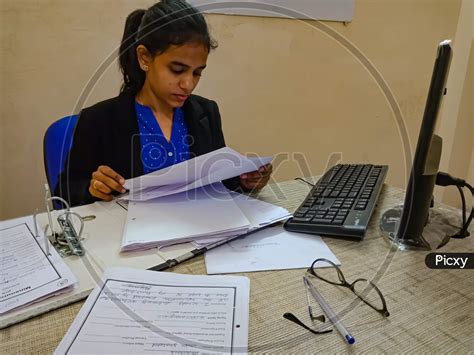 Image Of Indian Office Girl Working Technically YJ801793 Picxy