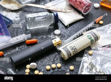 Illegal Drugs Pictures And Names Different Drugs Lighter Syringes