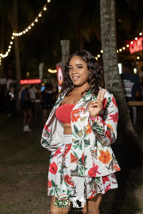 Wright Lotaya Shamara