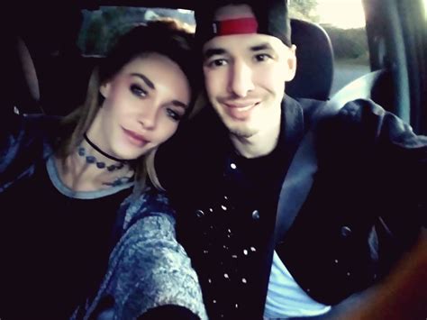 Female Profile Live Cam Show SkyPrivate