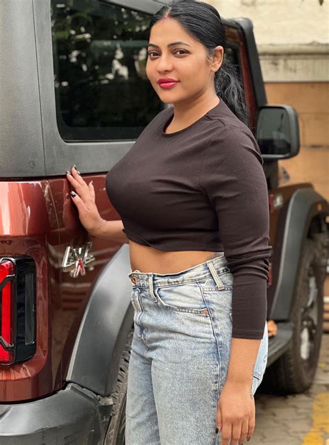 Reshma Pasupuleti Big Boobs In Black South Indian Actress