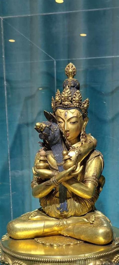 Дэжидмаа Шарын шашинд эхнэр авахгүй сахил эхнэр хориогүй сахил бий Хэлмэгдүүлэлтийн үед эхнэр