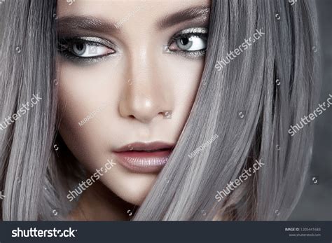 3 301 Imágenes De Ash Model Imágenes Fotos Y Vectores De Stock Shutterstock