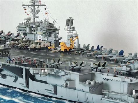 Presale Us Navy Uss Kitty Hawk Carrier Strike Group 1700 Scale