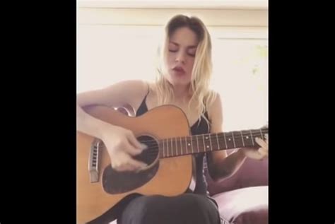 Дъщерята на Кърт Кобейн пръсна милионите на баща си по наркотици и алкохол Снимки Хай Клуб