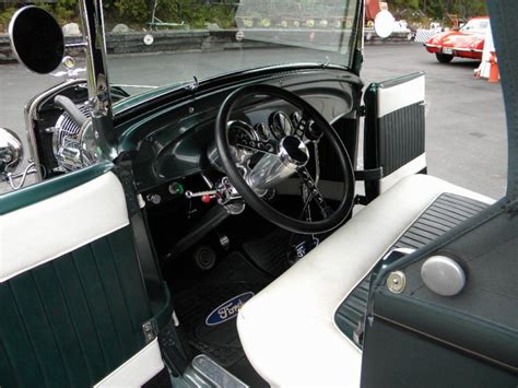 Ford 1931 Hot Rod Page 3