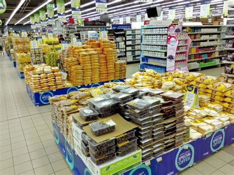 التجارة تؤكد تطبيق 3 إجراءات للتعامل مع ارتفاع أسعار المواد الغذائية