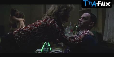 Marla Sucharetza Underwear Scene In Forrest Gump Tnaflix Com