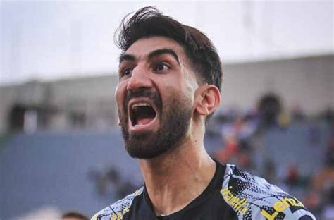 کنایه باورنکردنی بیرانوند به افشین پیروانی آخه مگه من چیکار کردم