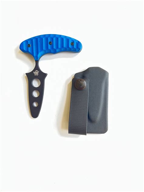 Push Dagger Trainer Black And Blue