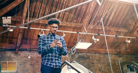 نمونه متن آگهی استخدام کارشناس شبکه های اجتماعی شرح شغل کاربوم