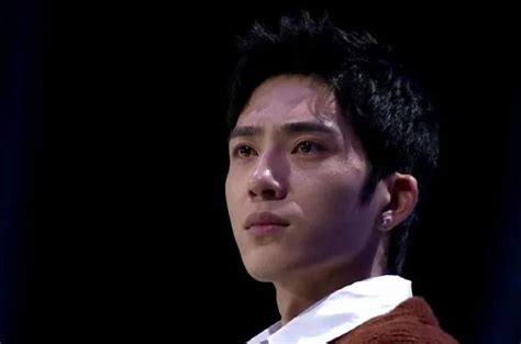 3千萬豪宅報恩！出生28天被拋棄「阿嬤撿破爛養他」 爆紅後父母相認「他做出選擇」網淚：學會了善良 好文分享