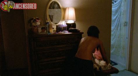 Regine Nehy Nue Dans Weapons